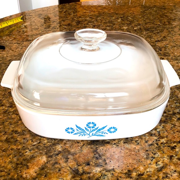 Corningware | Kitchen | Vtg Corning Ware Cornflower Casserole Dish ...